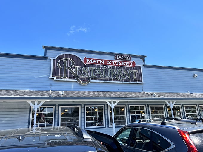 The clean lines and ample windows of Don's create a bright spot in Reedsport, where seafood meets diner classics.