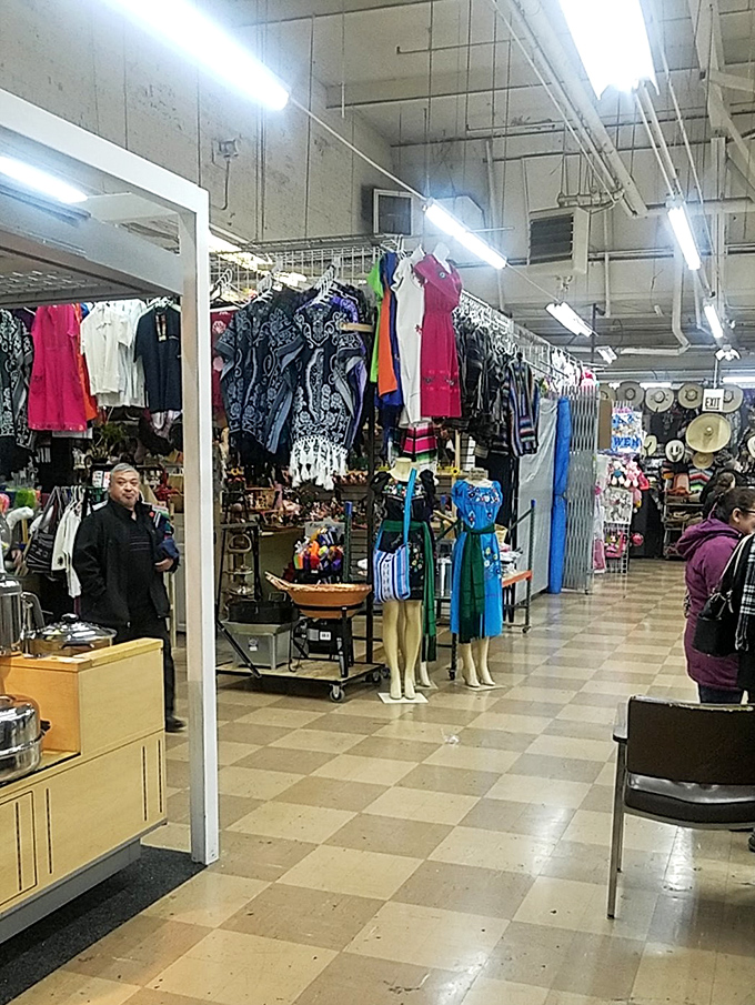 Inside Fox Valley's cozy interior, vintage meets modern. The perfect climate-controlled treasure hunt for any Illinois season.