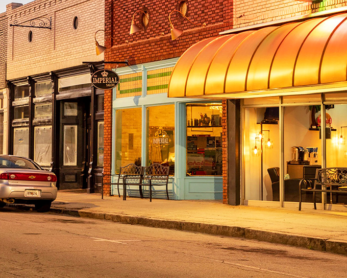 The streets of downtown Gainesville offer a perfect backdrop for window shopping and people watching on a lazy afternoon.