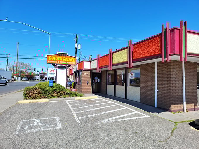 Small-town main streets like Hermiston's offer the perfect antidote to big-city rush and urban stress.