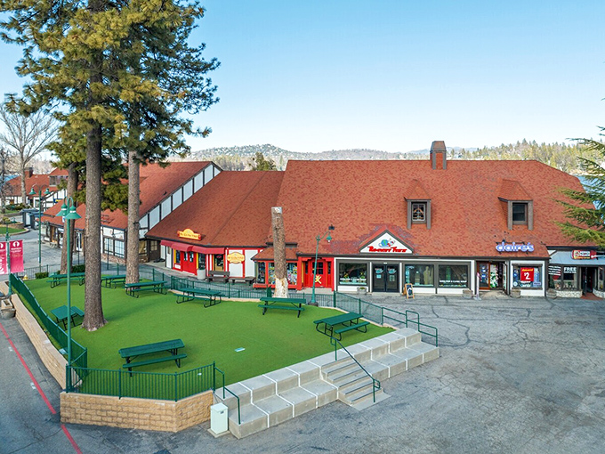 The lakeside setting of Lake Arrowhead Village makes even mundane errands feel like you're starring in your own vacation commercial.