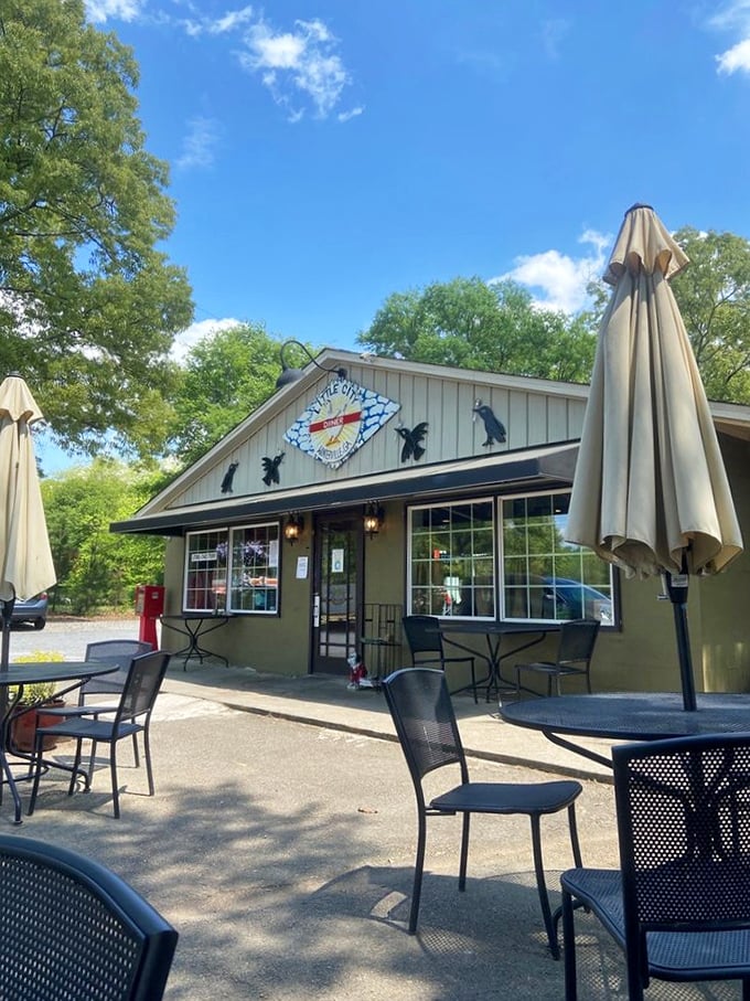 Outdoor tables at Little City Diner invite you to enjoy your breakfast while soaking up small-town charm and Georgia sunshine.