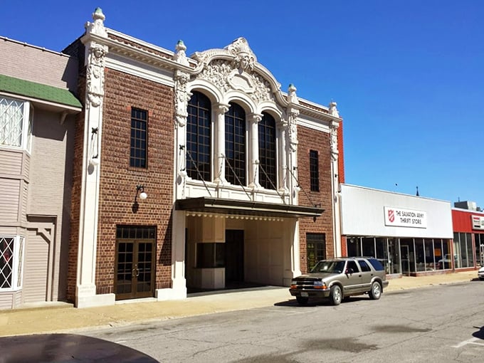 Colorful storefronts line Moberly's main drag, offering shopping and dining experiences that respect your retirement budget.