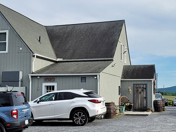 Sometimes the greatest culinary treasures hide in the most unexpected residential neighborhood corners.