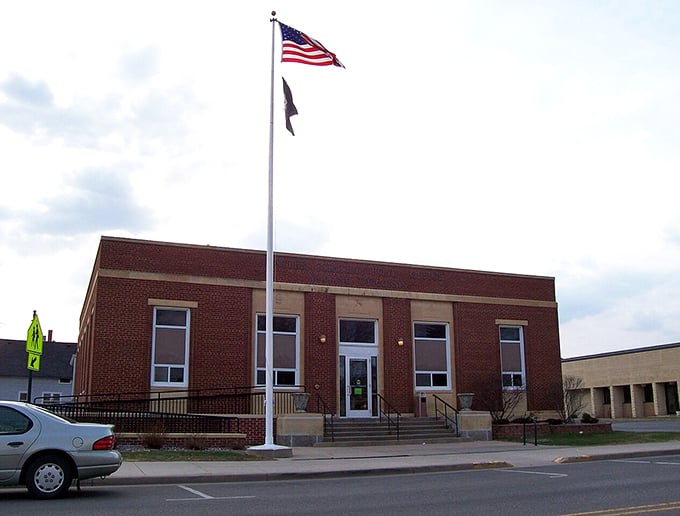 Tree-shaded sidewalks and friendly storefronts create the ideal setting for unhurried retirement living in lake country. 