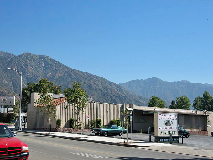 When mountains loom this close to Main Street, every errand feels like an adventure waiting to happen next.