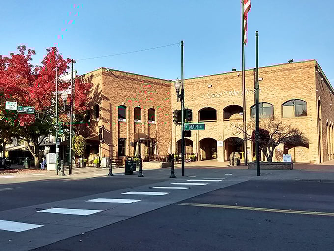 Downtown Walla Walla's brick buildings house unique shops and eateries. When architecture has this much character, who needs big cities?