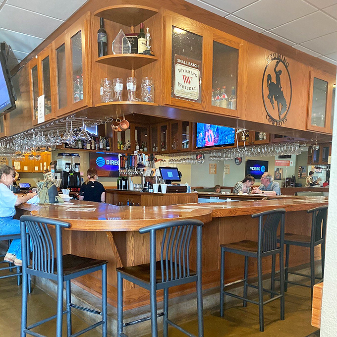 A bar that balances Western charm with serious beverage credentials. The kind of place where cowboys and cocktail aficionados find common ground.