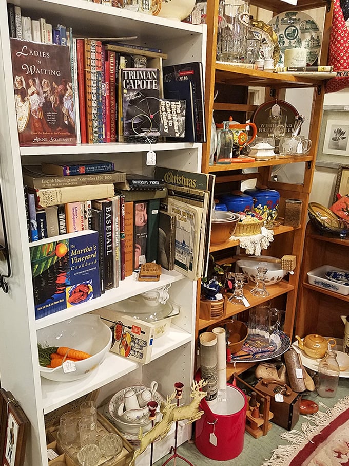 Books and bowls living in perfect harmony. That Truman Capote volume has probably been waiting for you since breakfast at Tiffany's.