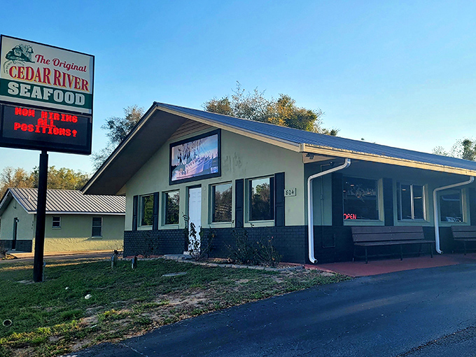 Cedar River Seafood keeps it refreshingly unpretentious&mdash;the kind of place where the napkins are paper, the seafood is fresh, and nobody's taking food selfies.