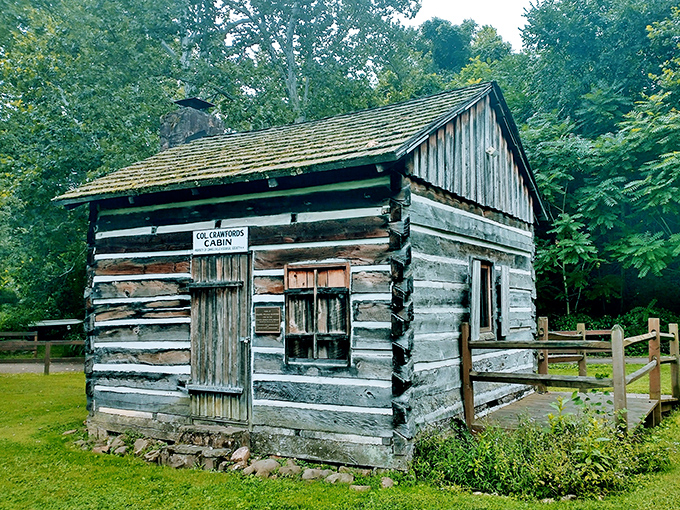 Colonel Crawford's Cabin offers a glimpse into pioneer life&mdash;proving that downsizing isn't a modern concept after all.