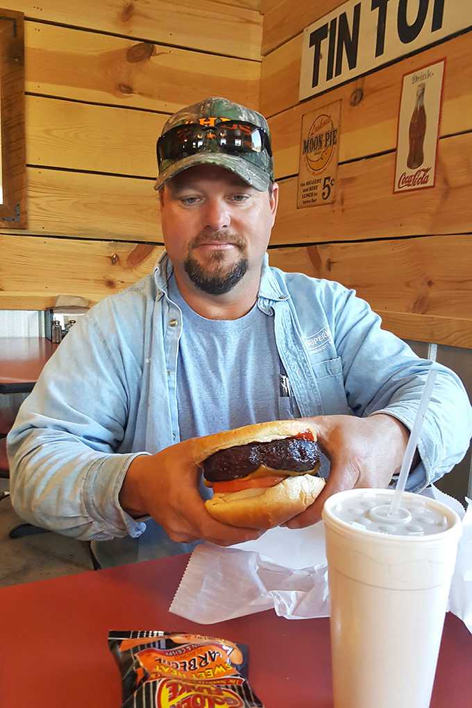 The dining room says, "Stay awhile, friend." Simple, honest, and ready for the serious business of barbecue appreciation.