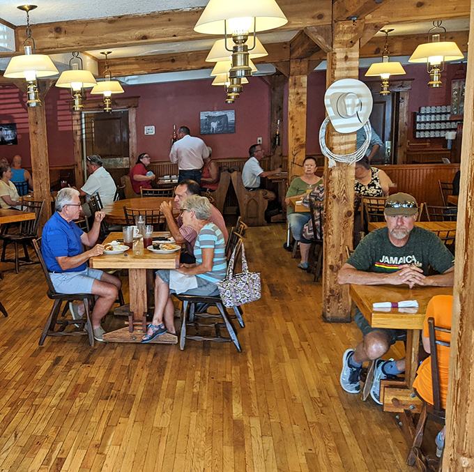 The dining room buzzes with conversation and clinking silverware&mdash;a scene that hasn't changed much since stagecoach days, except for the baseball caps.