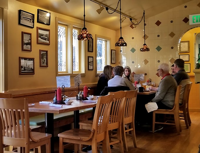 The dining room buzzes with multi-generational gatherings&mdash;where smartphones stay pocketed and conversations flow as freely as the coffee refills.