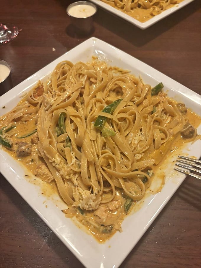 Fettuccine that doesn't just sit on the plate&mdash;it lounges luxuriously in a creamy sauce that's clearly been introduced to some serious flavor.