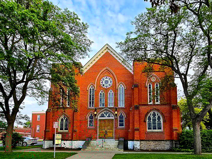 First United Presbyterian's brick fa&ccedil;ade and stunning windows remind us that architectural beauty isn't exclusive to metropolitan cathedrals.