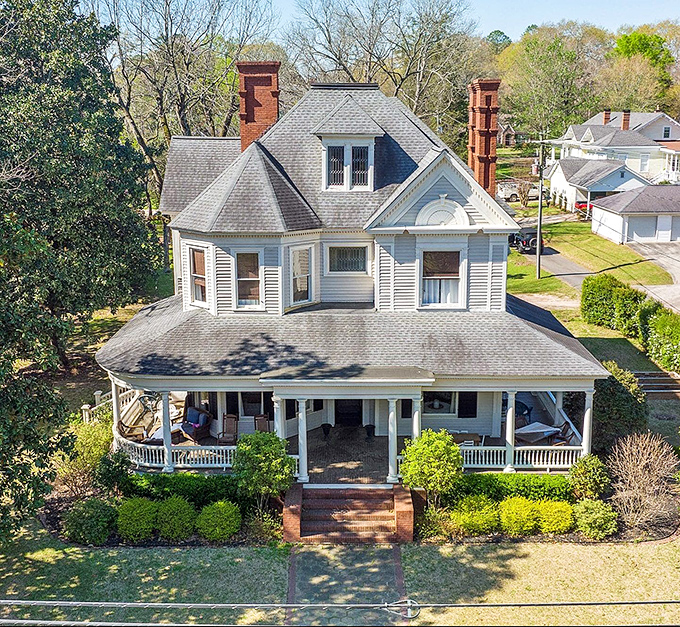 Historic homes like this Victorian beauty make modern McMansions look embarrassingly uninspired by comparison.