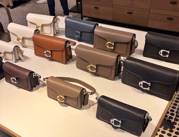 Leather handbag lineup that makes you wonder if you really need just one when they're practically giving them away.