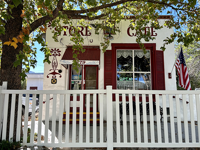 The General Store Caf&eacute; serves up the kind of pie that makes you seriously consider relocating to a town of 100 people. 