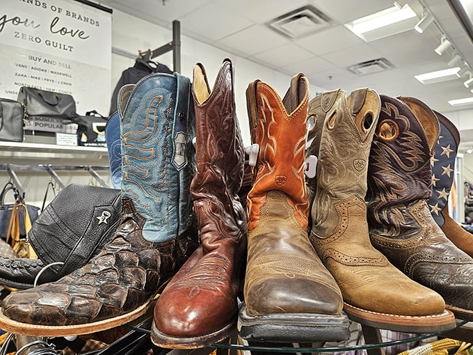 These boots weren't made just for walking&mdash;they're conversation starters with leather patina that whispers tales of Kentucky adventures past.