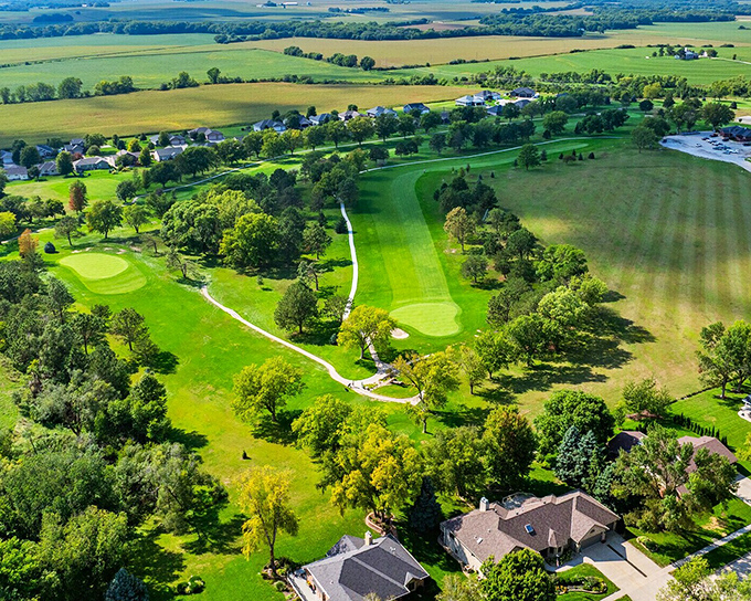 Seward's golf course unfurls like a green carpet among farmland, where the biggest hazard might be getting distracted by the stunning Nebraska sky.
