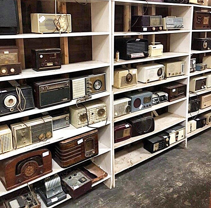 Radio dials that once brought war news and Elvis premieres into Mississippi living rooms now wait silently for collectors' appreciative hands. 