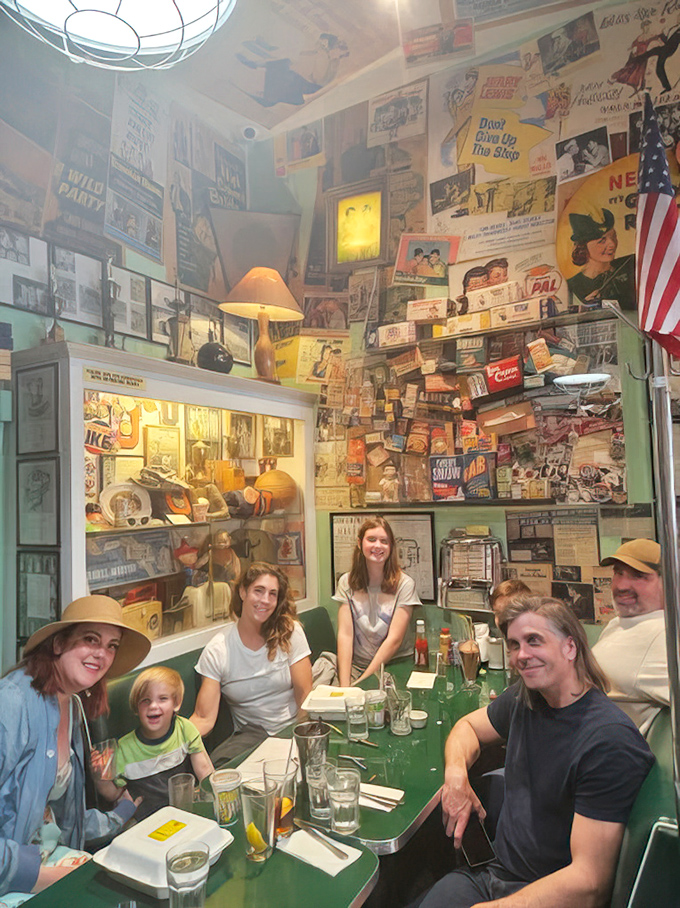 The best conversations happen surrounded by history and good food. Every booth at Cafe 50's feels like you've been invited to the coolest family dinner.