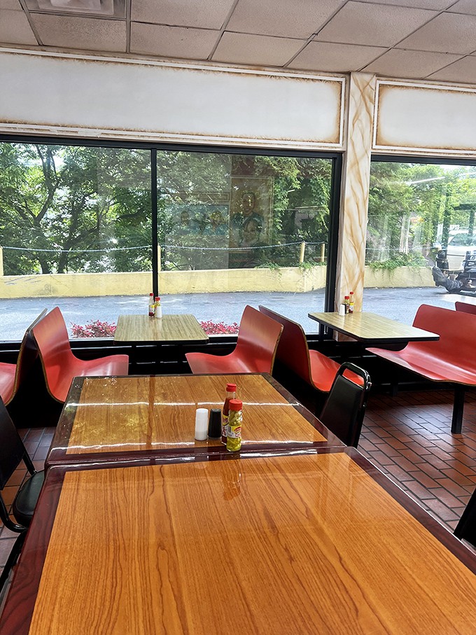 Simple tables bathed in natural light, hot sauce at the ready. In an age of overthought restaurant concepts, this straightforward approach feels revolutionary.
