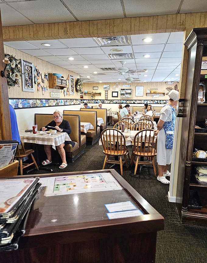 The dining room hums with the sound of happy eaters, where wooden booths have witnessed countless "Oh my goodness" moments over pie.