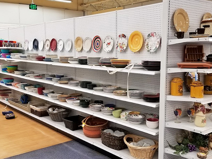 Dinner plate roulette! Mix-and-match your way to tableware glory with vintage patterns that Martha Stewart would secretly covet.