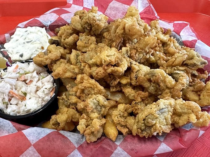 Fried clams that could start a regional war &ndash; whole bellies in a light, crispy coating that shatters with each heavenly bite.