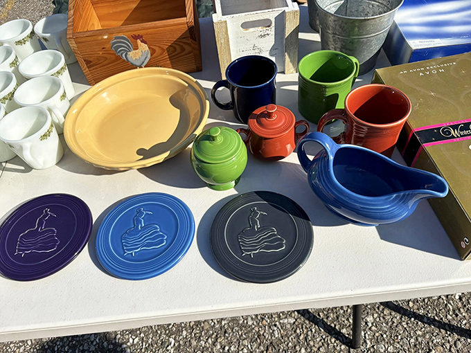 Fiestaware fans, rejoice! These colorful kitchen pieces bring mid-century charm to modern tables—mixing nostalgia with practical everyday use.
