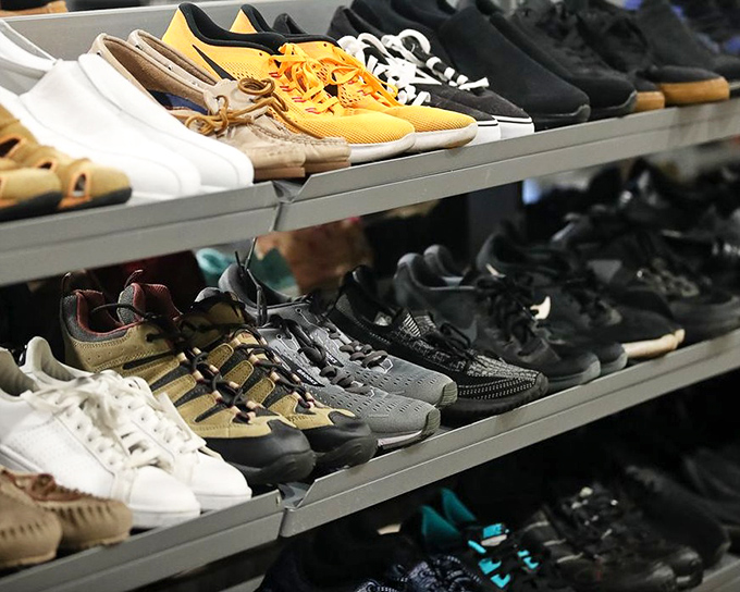 Shoe paradise! From barely-worn sneakers to vintage loafers—footwear finds that'll have you doing a happy dance all the way home.