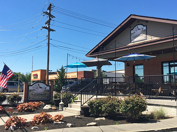 CarterQue's welcoming patio practically begs you to settle in for an afternoon of serious eating and relaxed conversation.