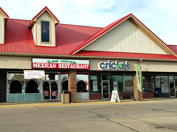 Los Jefes brings authentic Mexican flavors to small-town Indiana &ndash; a budget-friendly fiesta for your taste buds!