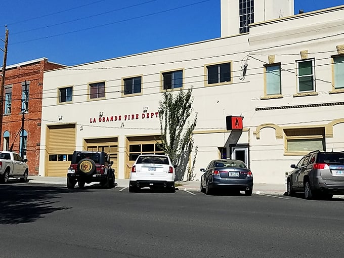 Grants Pass combines riverside living with practical amenities that make daily life genuinely pleasant. 