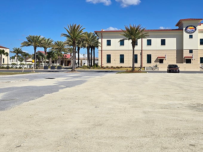 Lynn Haven's commercial district combines Florida sunshine with small-town convenience &ndash; palm trees included!