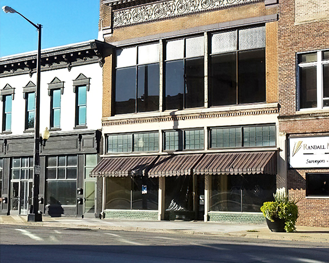 Marion's classic buildings embodies everything wonderful about Indiana's county seat cities and their timeless appeal.