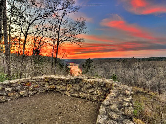 Nature's sunset theater! Raven Rock's stone overlook provides front-row seats to the greatest show on earth &ndash; no tickets required.