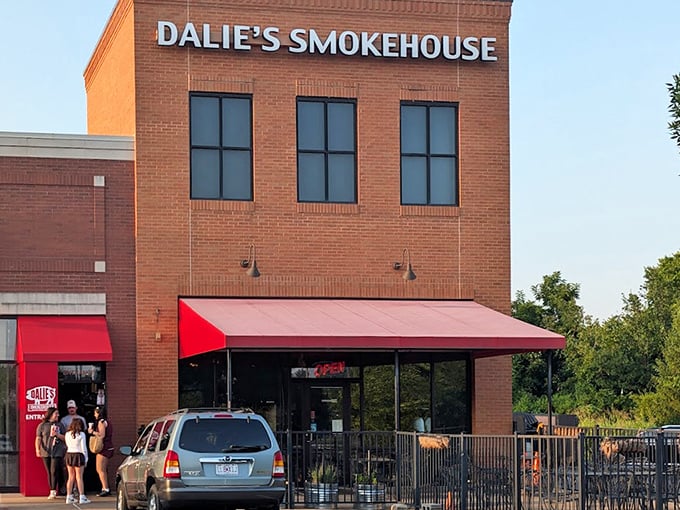 The inviting patio at Dalie's Smokehouse &ndash; where the only thing better than great barbecue is enjoying it in the sunshine.