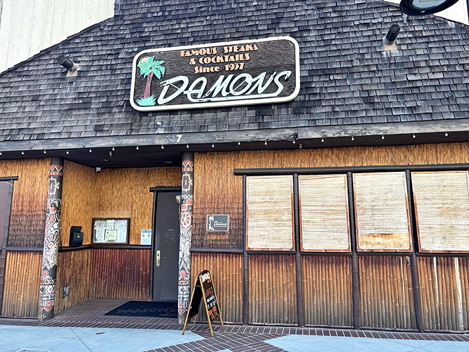 Bamboo, thatch, and perfectly grilled beef &ndash; Damon's unexpected combo has kept diners coming back since 1937. Polynesian paradise meets prime cuts!