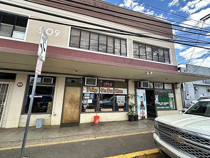 This unassuming building houses Poke On Da Run, where what they lack in fancy d&eacute;cor they make up for in flavor.