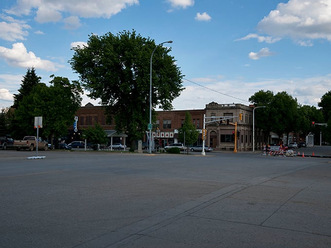 The heart of Valley City beats with small-town rhythm. Where the traffic lights are few and the friendly waves are many.