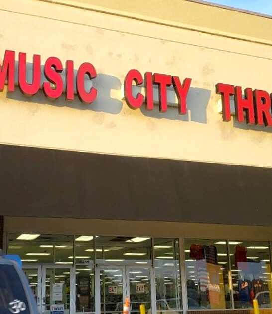 amazing thrift stores tennessee ftr