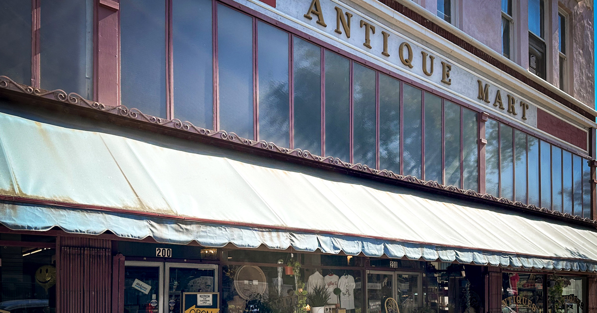 The Massive Antique Store In California That Takes Nearly All Day To ...