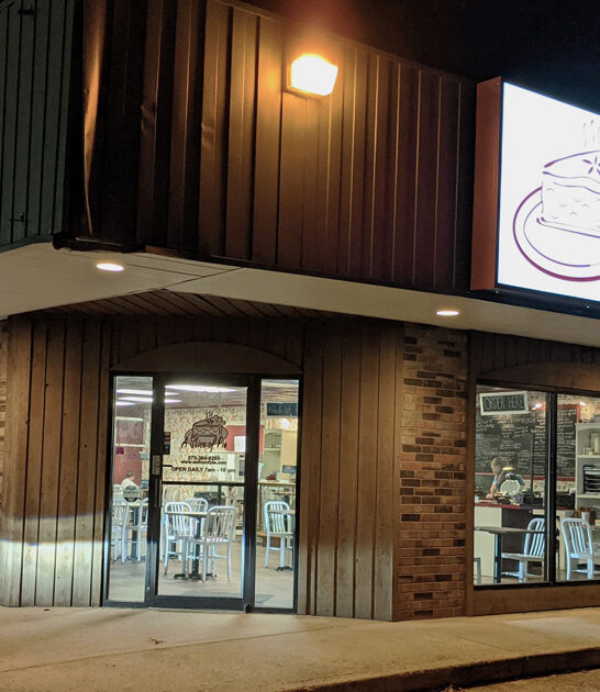 apple pie bakery missouri FTR