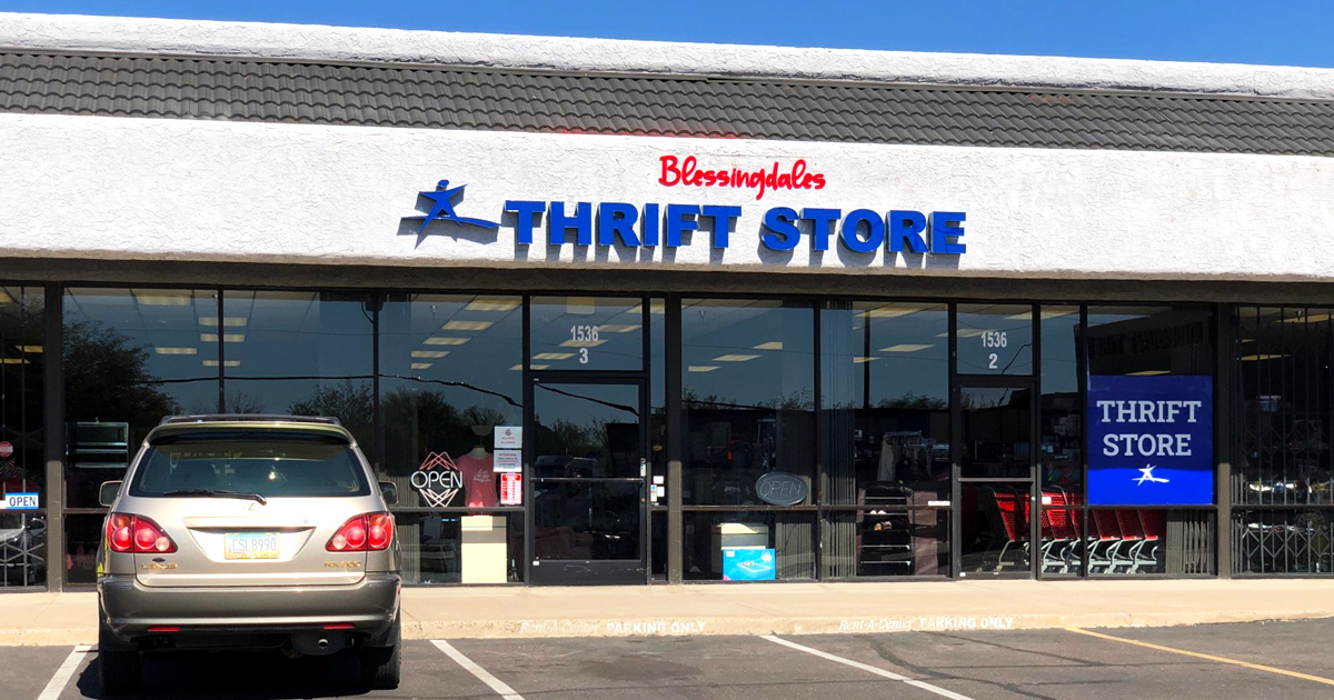 11 Gigantic Thrift Stores In Arizona Where You Can Shop All Day For $40