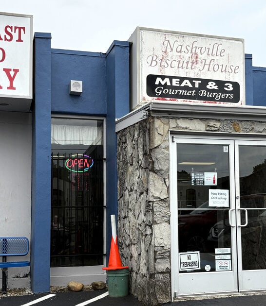 biscuits gravy unassuming tennessee ftr
