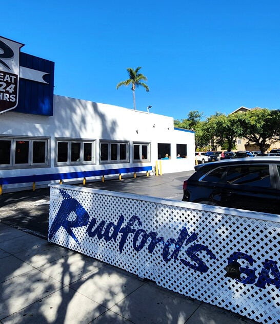 california chicken restaurant waffles ftr