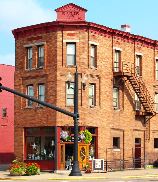 charming town comfortable ohio ftr